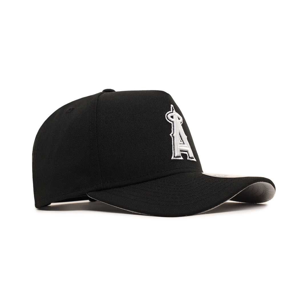 Anaheim Angels Black On White 9Forty A-Frame Snapback – CROWN MINDED